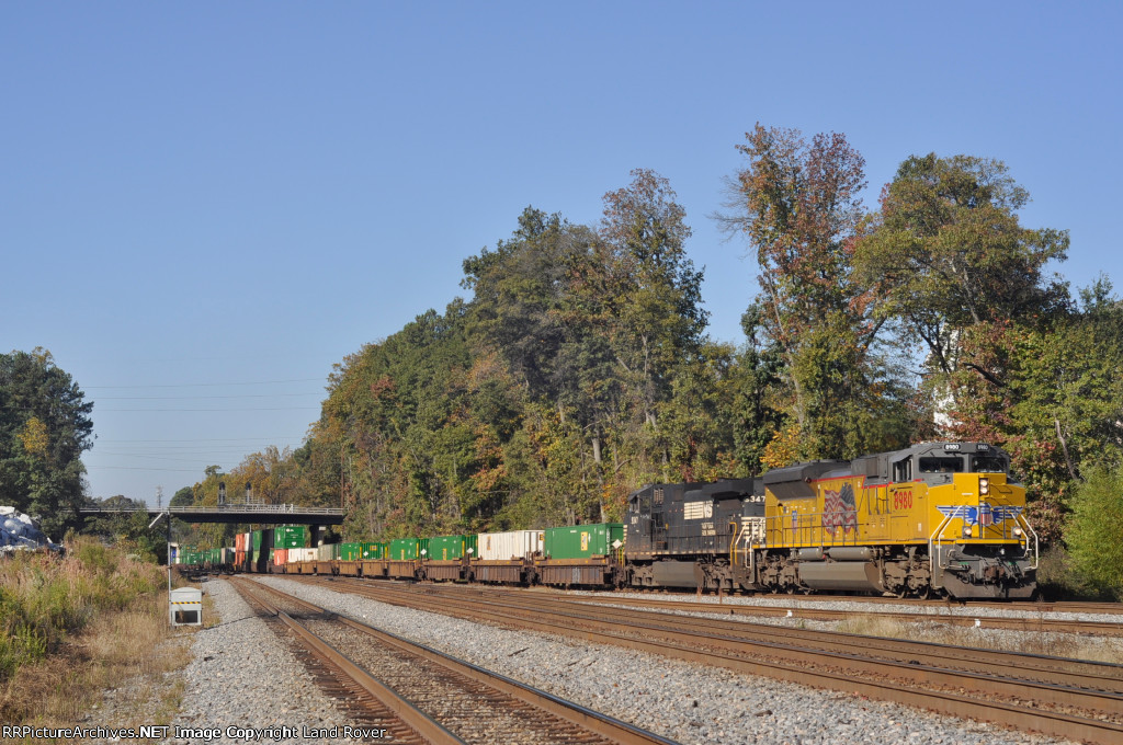 UP 8980 On NS 24 E Southbound